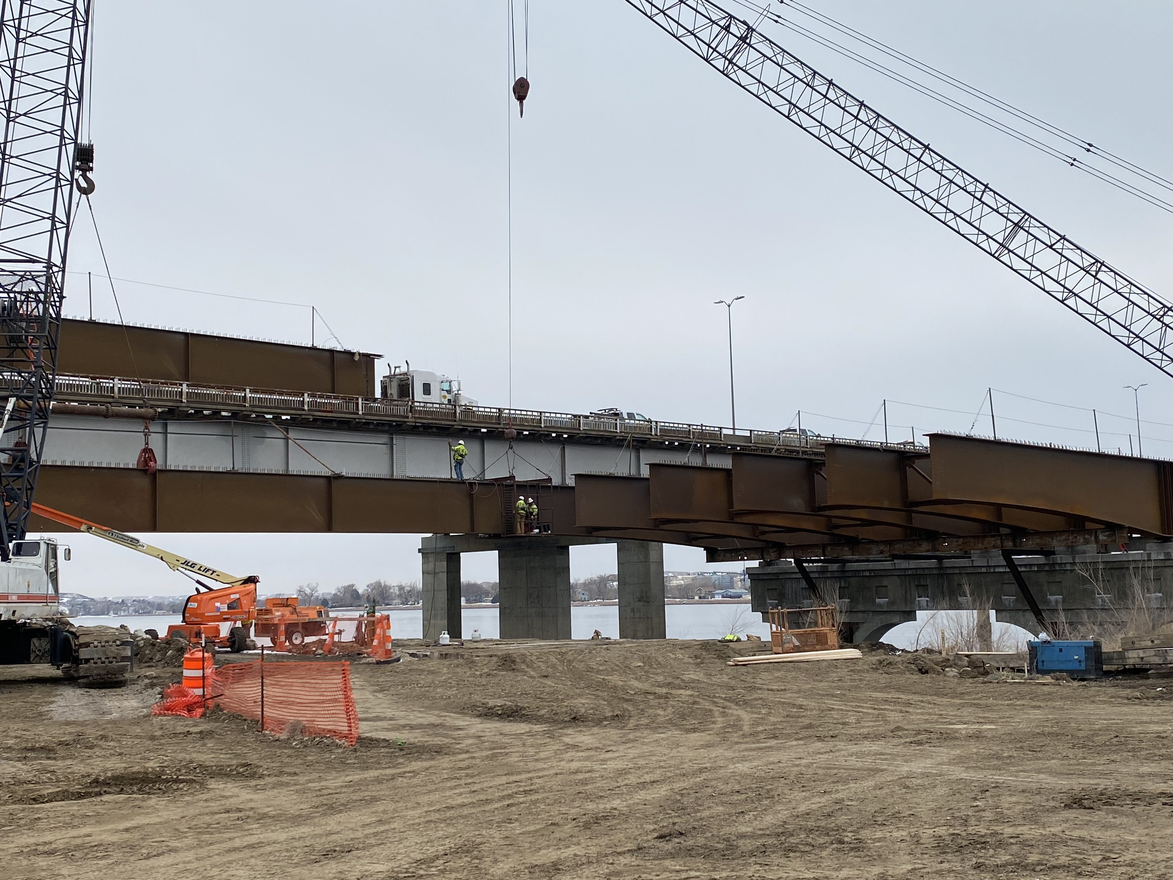 Your resource for continuous updates on the Pierre-Fort Pierre Bridge ...